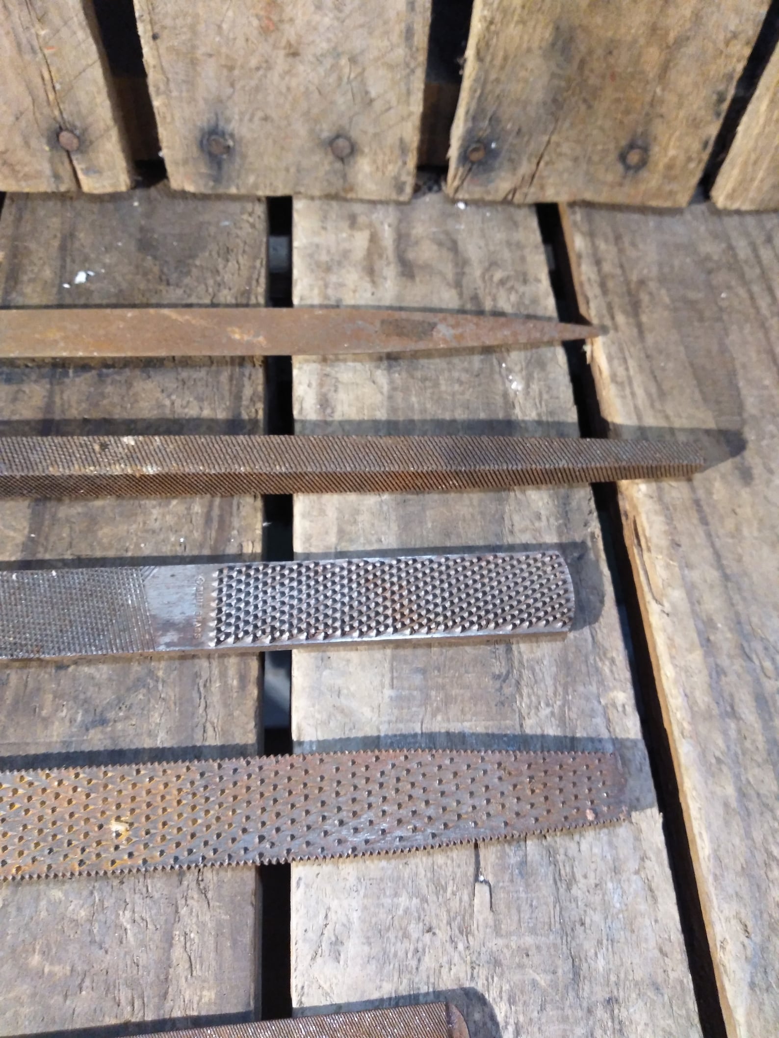 7 Vintage Rusty Files - Etsy