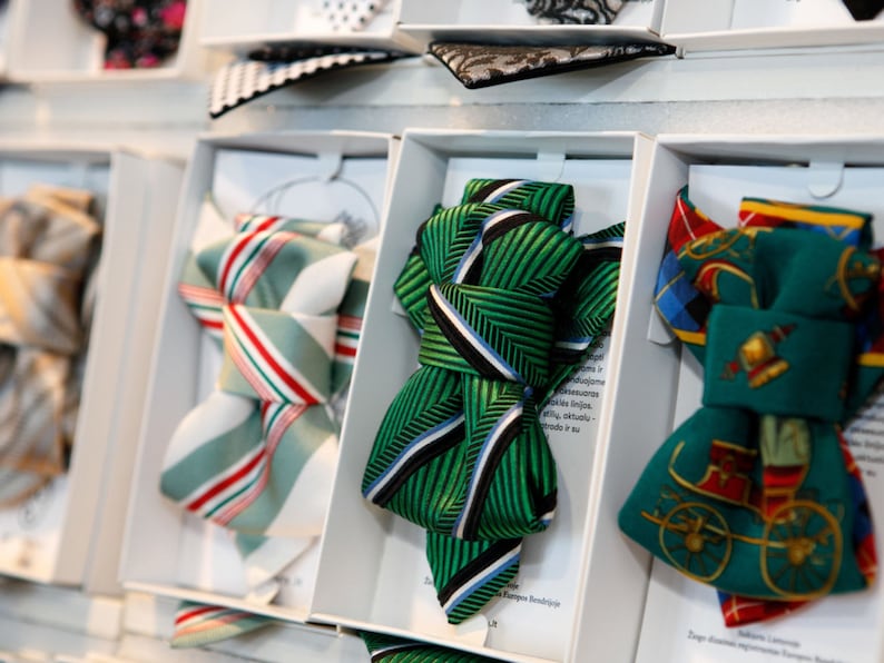 Custom Wedding Necktie | Handmade Bespoke Bow Tie | Artisan Neckwear ...