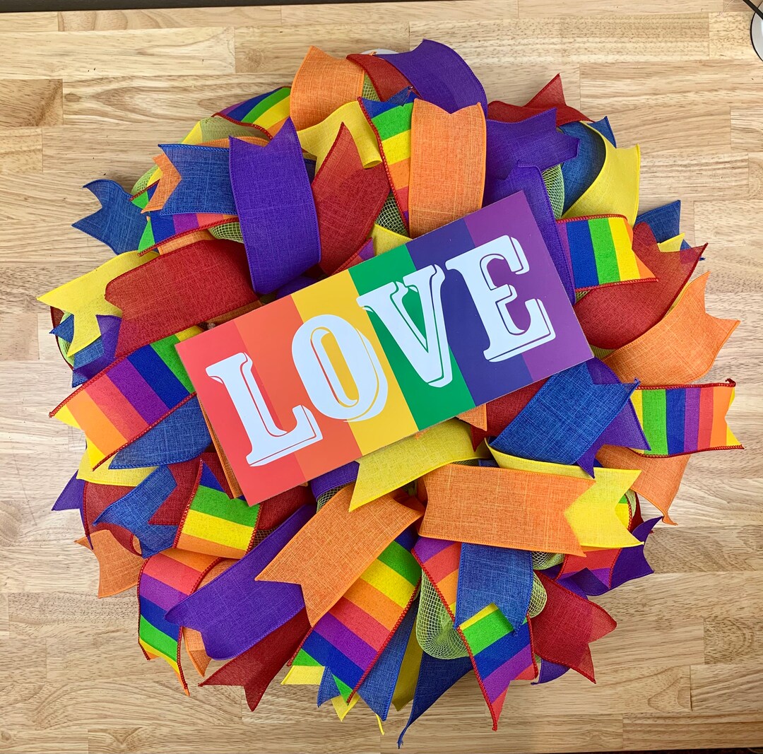 Rainbow Pride Wreath, Pride Month Decor, LGBTQ Gay Pride Wreath ...
