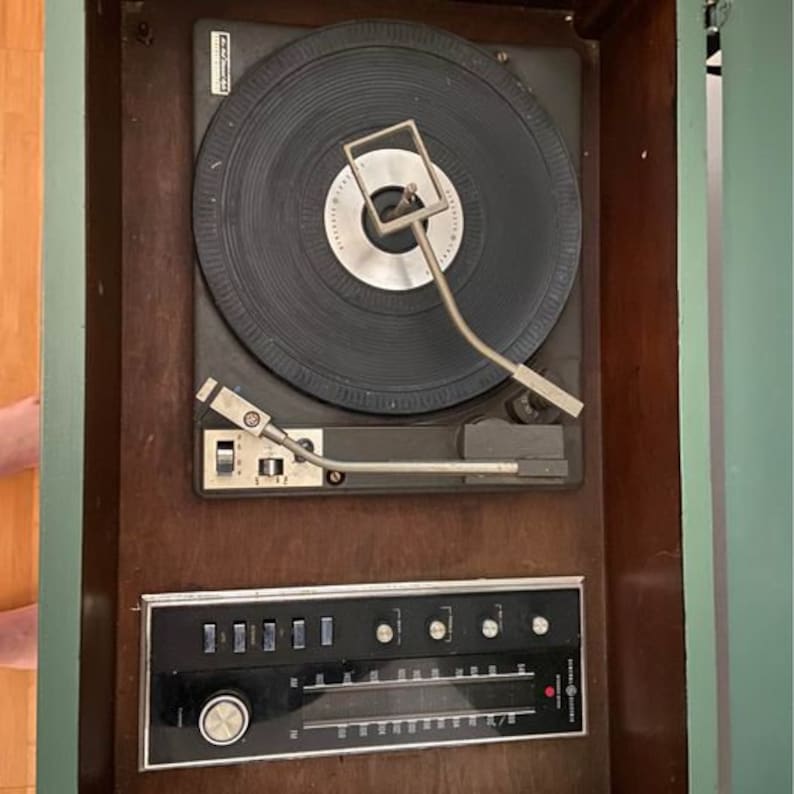 SOLD! | Vintage Stereo Cabinet & Record Player | GE Record Player ...