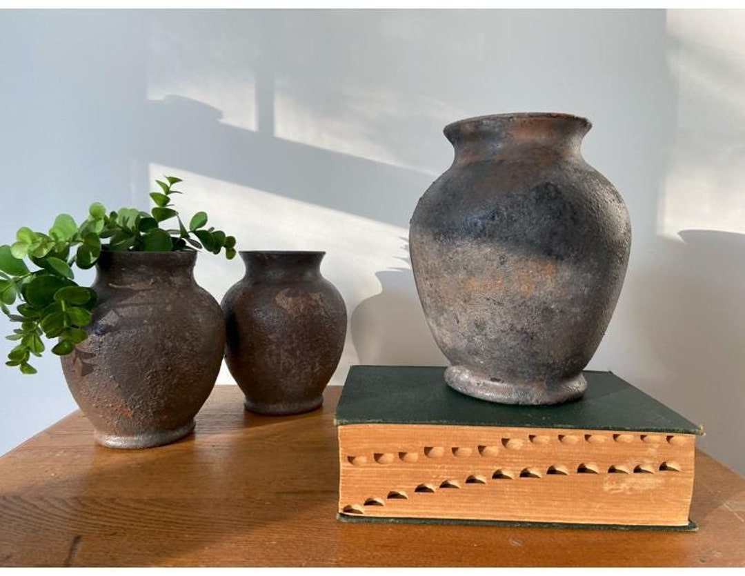 Rustic Style Pottery | Hand-painted Stone Aesthetic Texture | Organic ...