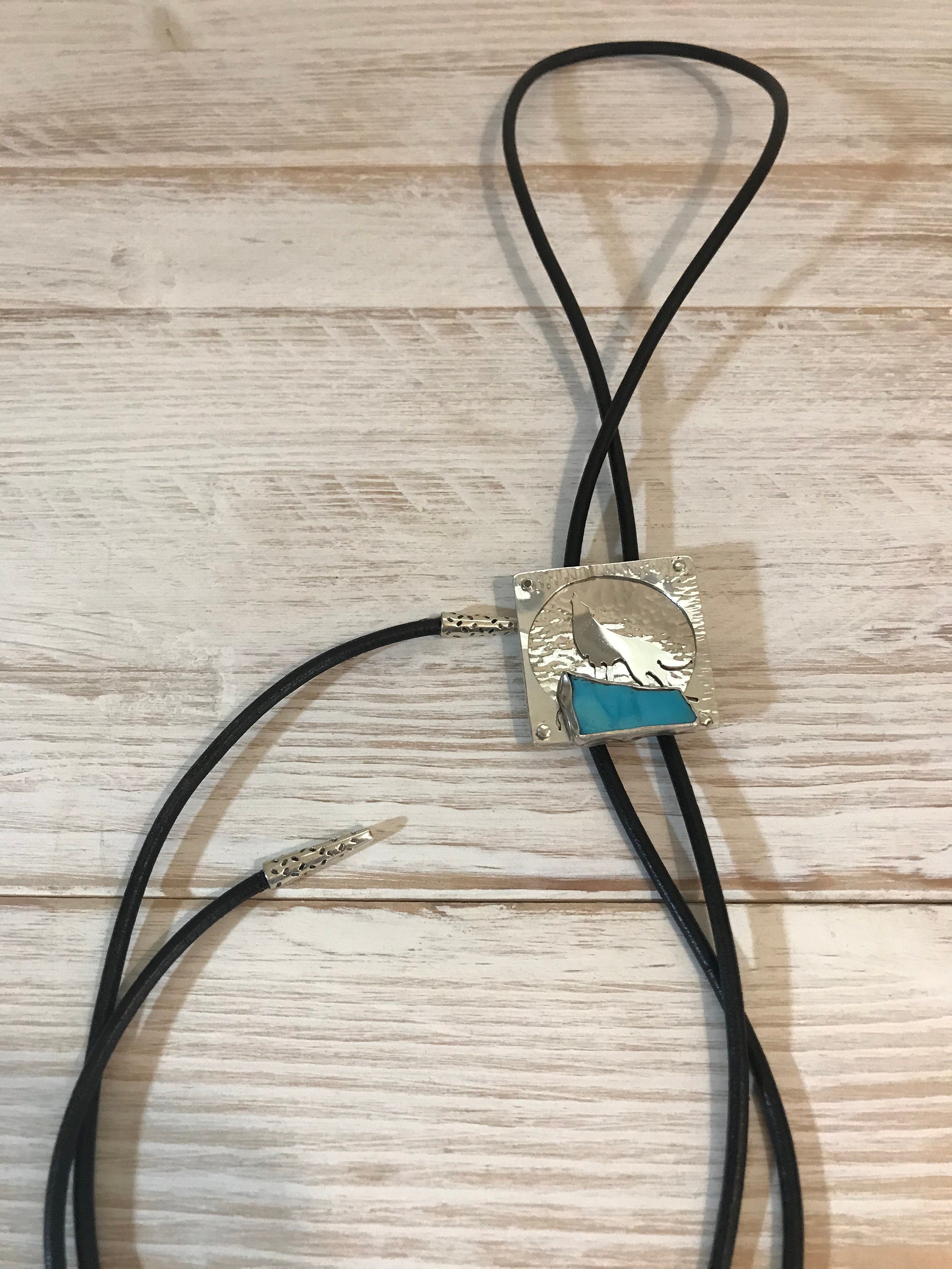 Sterling Silver Howling Wolf Bolo Tie, Turquoise Accent, Animal Jewelry ...