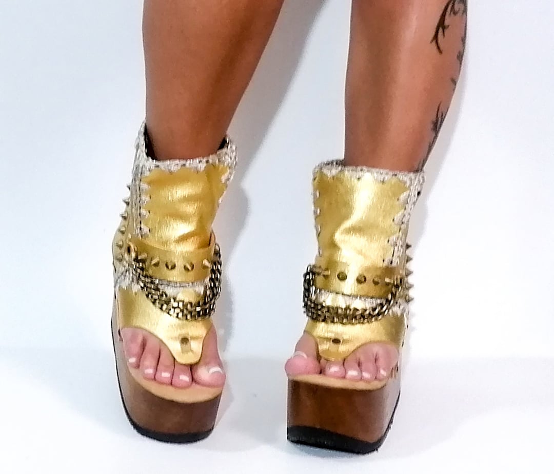 Radiate the Gold Glamor of Greek Goddesses With Platform Flip Flops ...