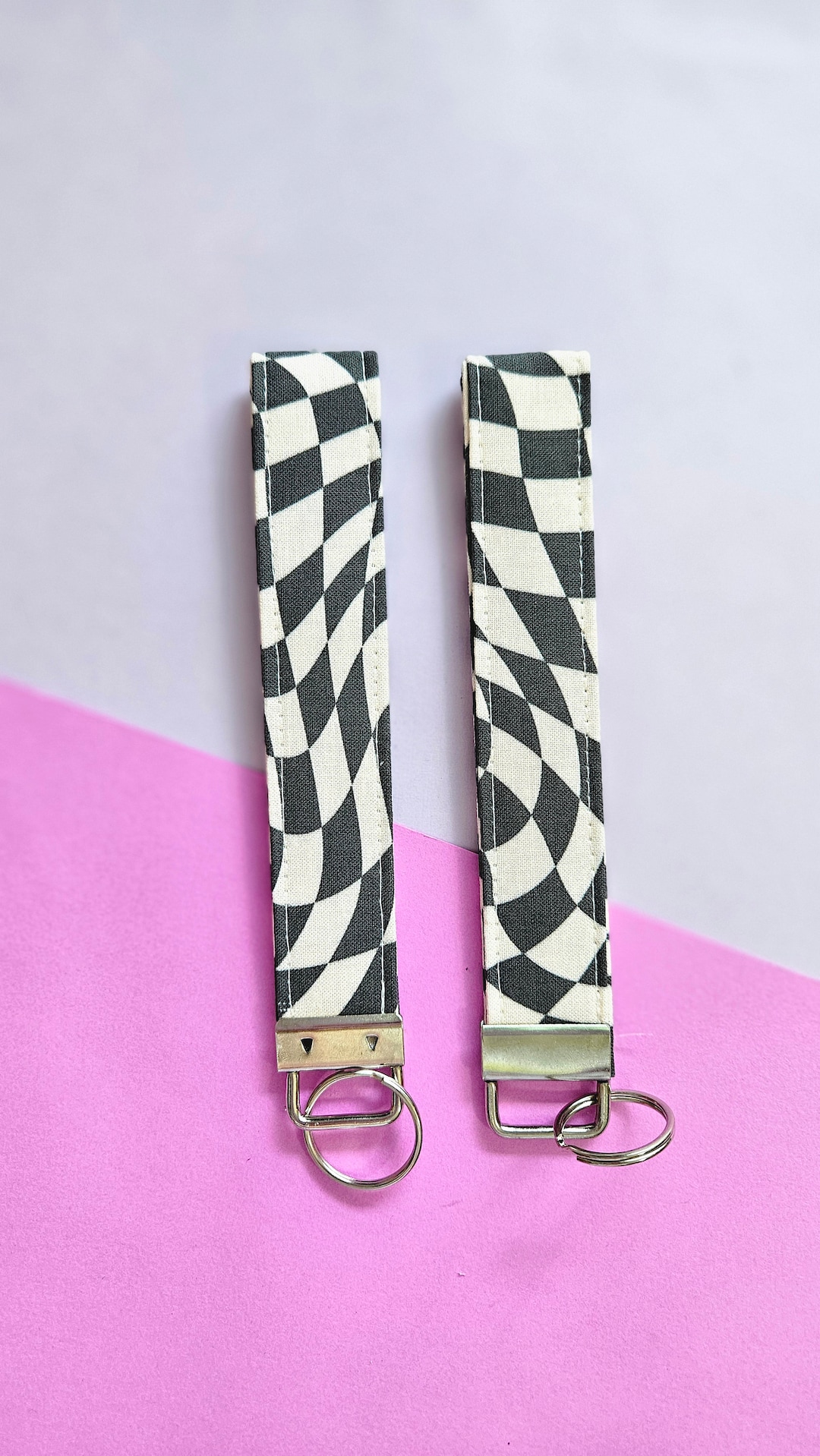 Wavy Black Checkered Key Fob, Retro Wristlet, Groovy Keychains - Etsy