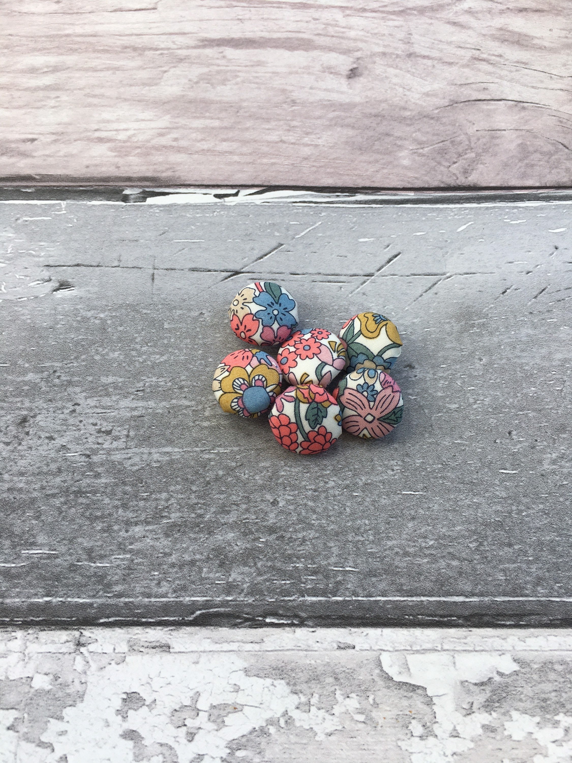 Liberty Fabric Buttons / Liberty Buttons / Junes Blossom Buttons - Etsy UK
