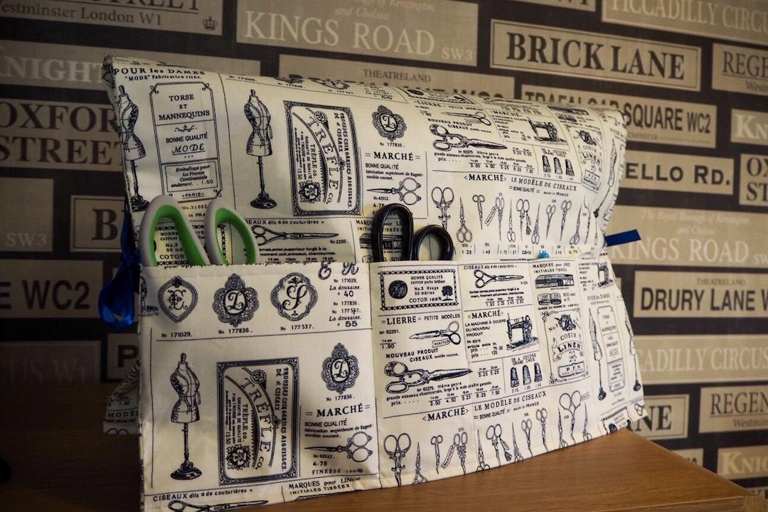 Sewing Machine Cover and Mat / Handmade Sewing Machine Cover in Vintage ...