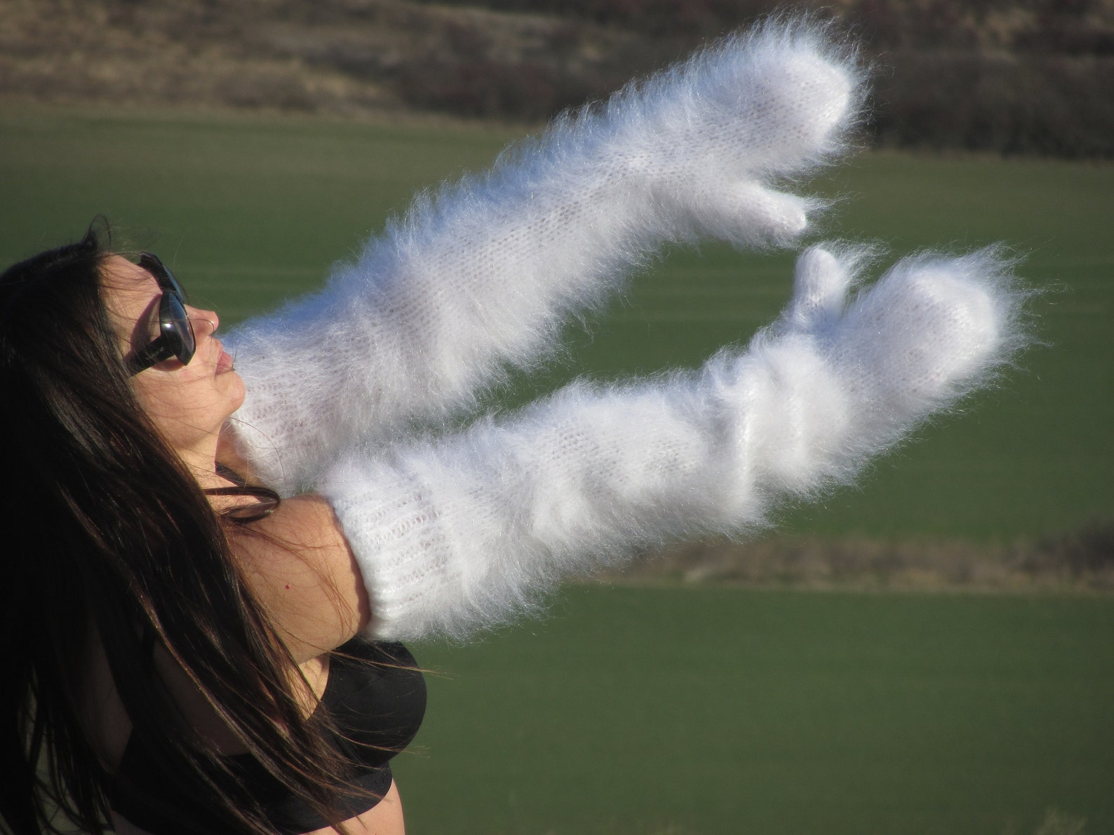 FUZZY Mohair WHITE Long Mittens Thick Warm Handmade Soft Ski Cosy ...