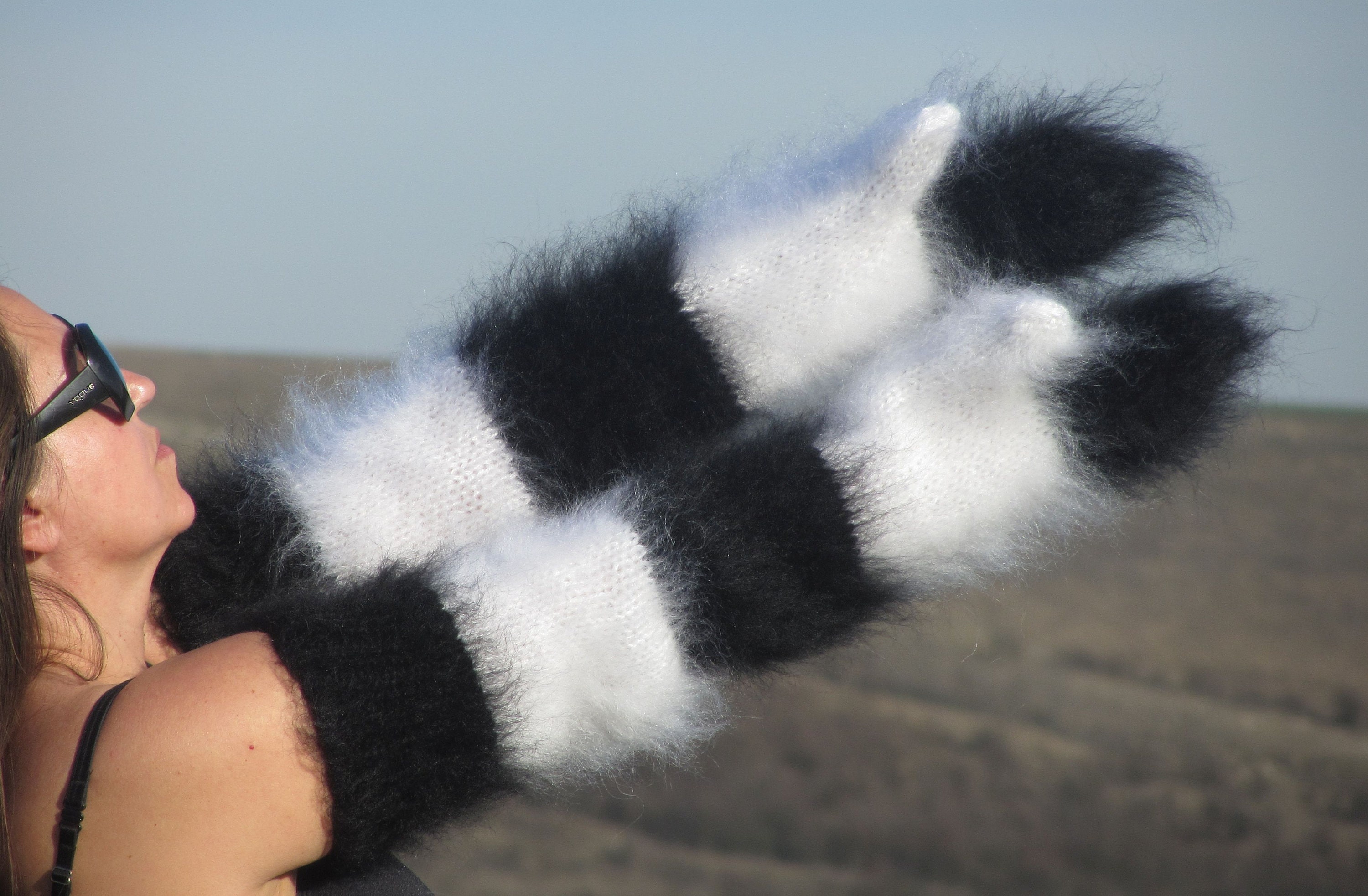FUZZY Mohair ZEBRA Long Mittens Thick Warm Handmade Ski Black & Whide ...