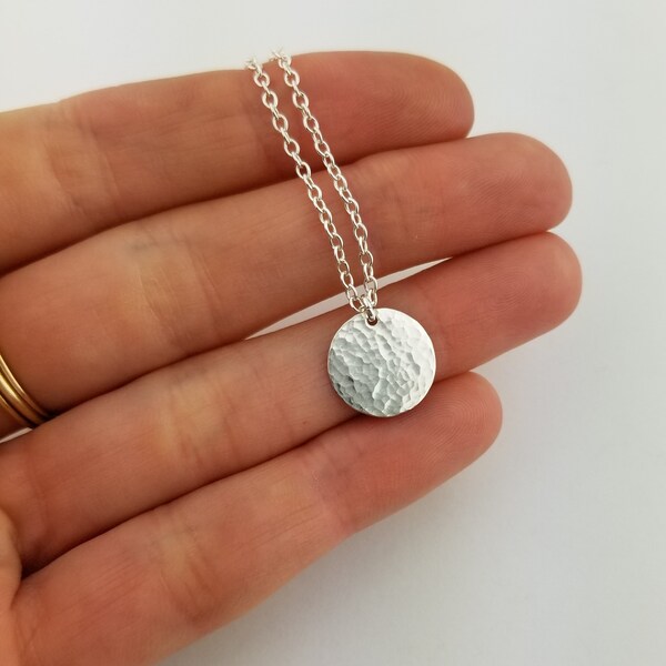 Silver Disc Necklace - Etsy