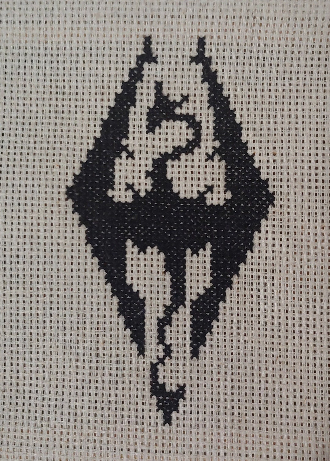 Skyrim Logo/imperial Symbol Cross Stitch Pattern From the Elder Scrolls ...