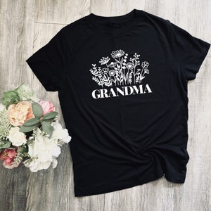 Floral Grandma SVG, PNG, Heat Transfer Design, Handmade Gift, Daisy Flowers, Wildflower Decal ...