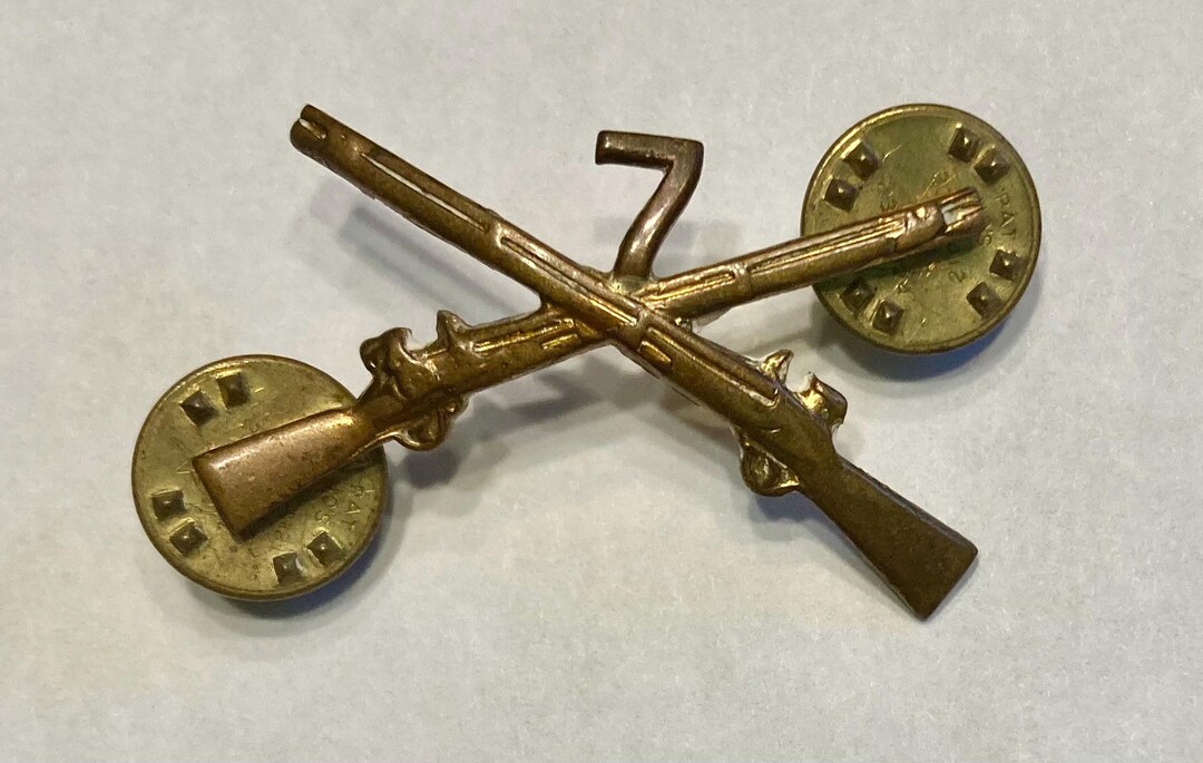 Pair WW2 7th Infantry Regiment Cross Rifle Pins - Etsy