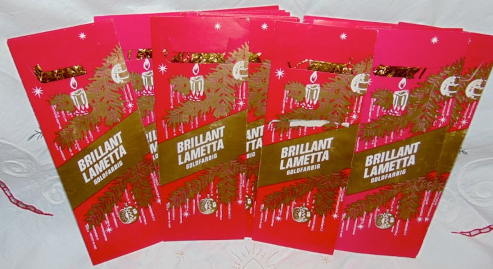 Christmas Tree Lametta- German Tinsel for the Christmas Tree | A German ...