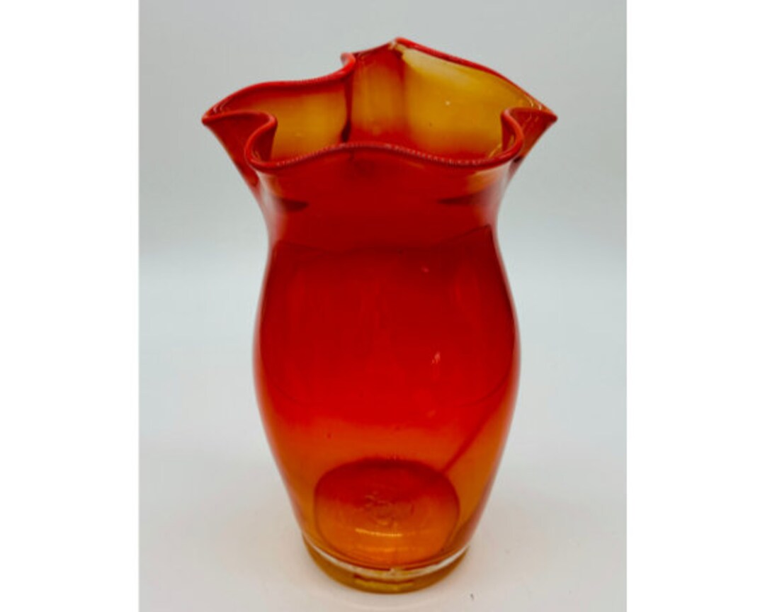 Hand Blown Glass: Red and Orange Ruffle Vase Made by Kevin Lurie - Etsy