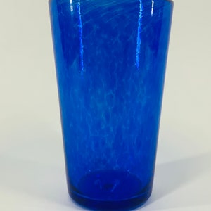 Hand Blown Glass: Blue Pint Glass - Etsy