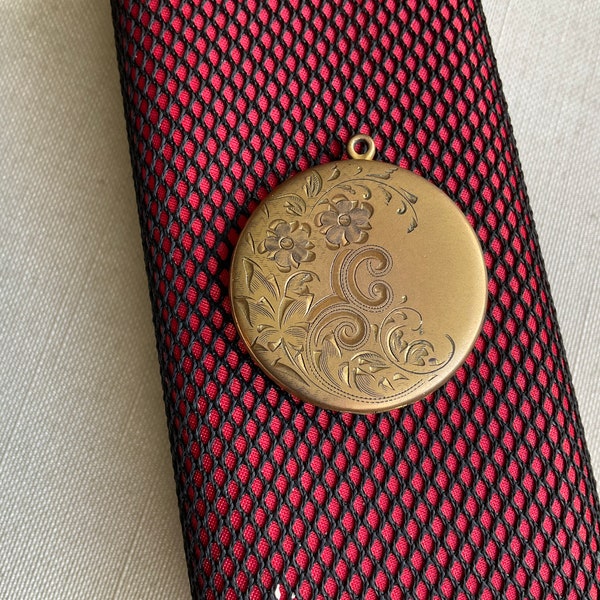 Medallion Antique - Etsy