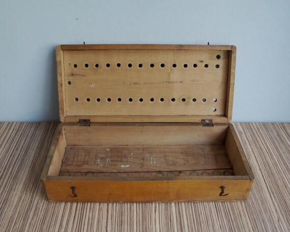 Vintage Radio communication box, rectangular light be… - Gem