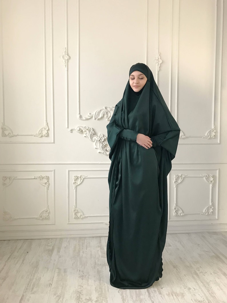 Emerald Long Silk Khimar Elegant Green Muslim Dress - Etsy
