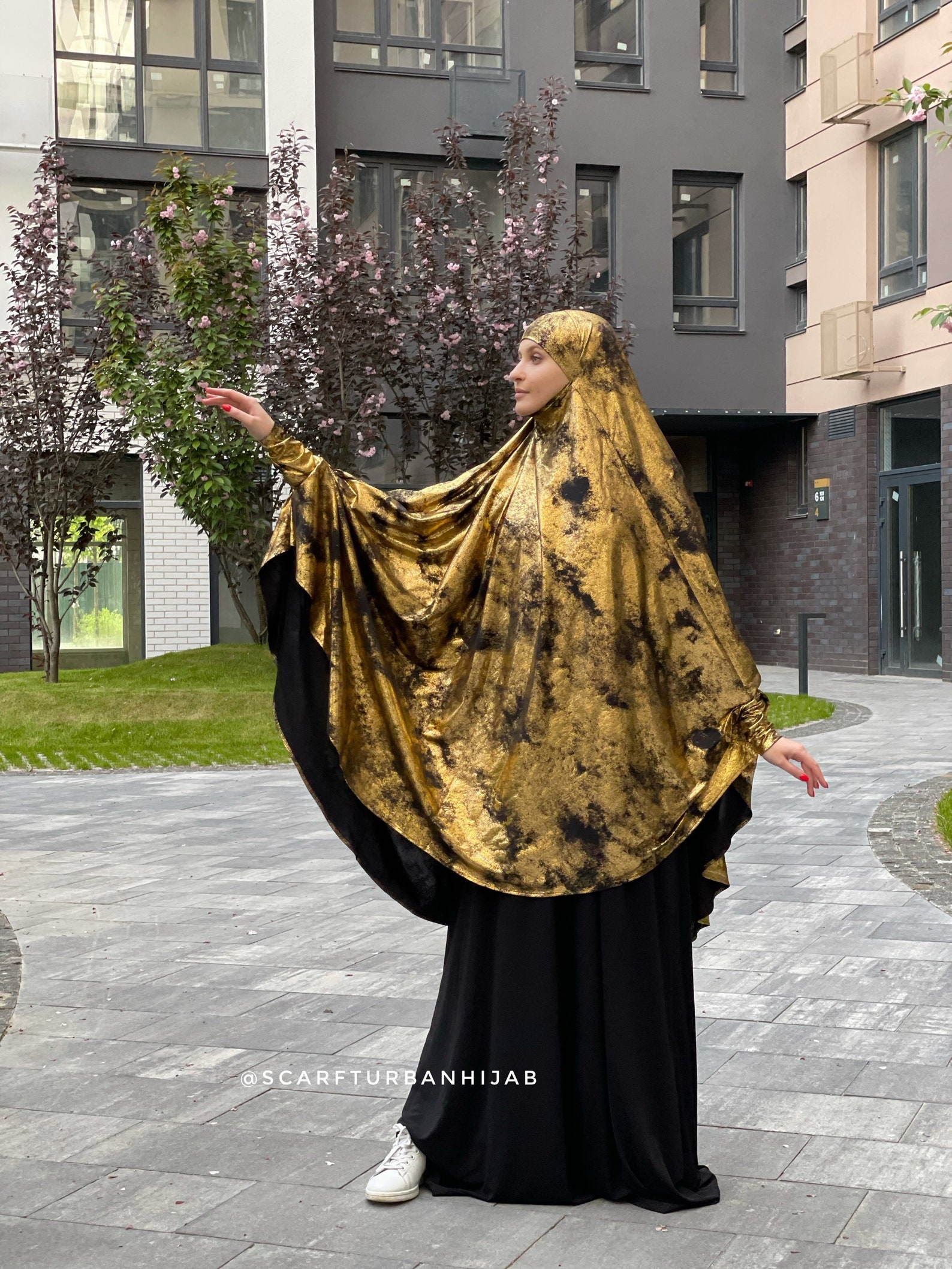 Exclusive Black and Golden Print Khimar Niqab Transformer - Etsy