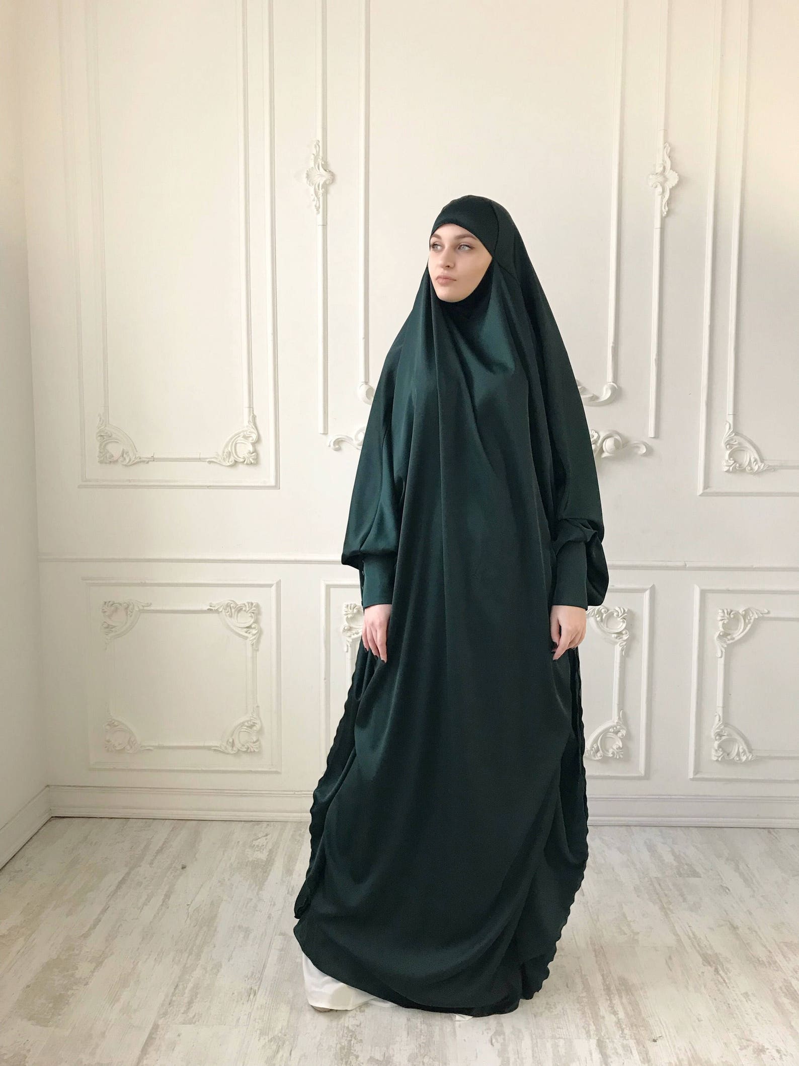 Emerald Long Silk Khimar Elegant Green Muslim Dress | Etsy