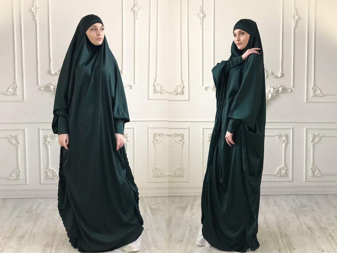Emerald Long Silk Khimar, Elegant Green Muslim Dress, Burqa,dubai Abaya ...