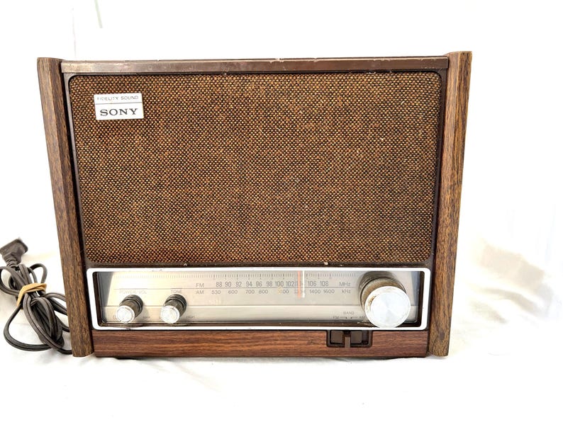 Vintage Sony Tabletop Radio AM/FM Wood Casing Fidelity Sound! Model ICF ...