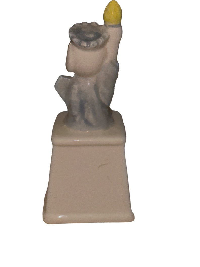 Vintage 1966 UFS Peanuts Snoopy Ceramic Statue of Liberty World ...
