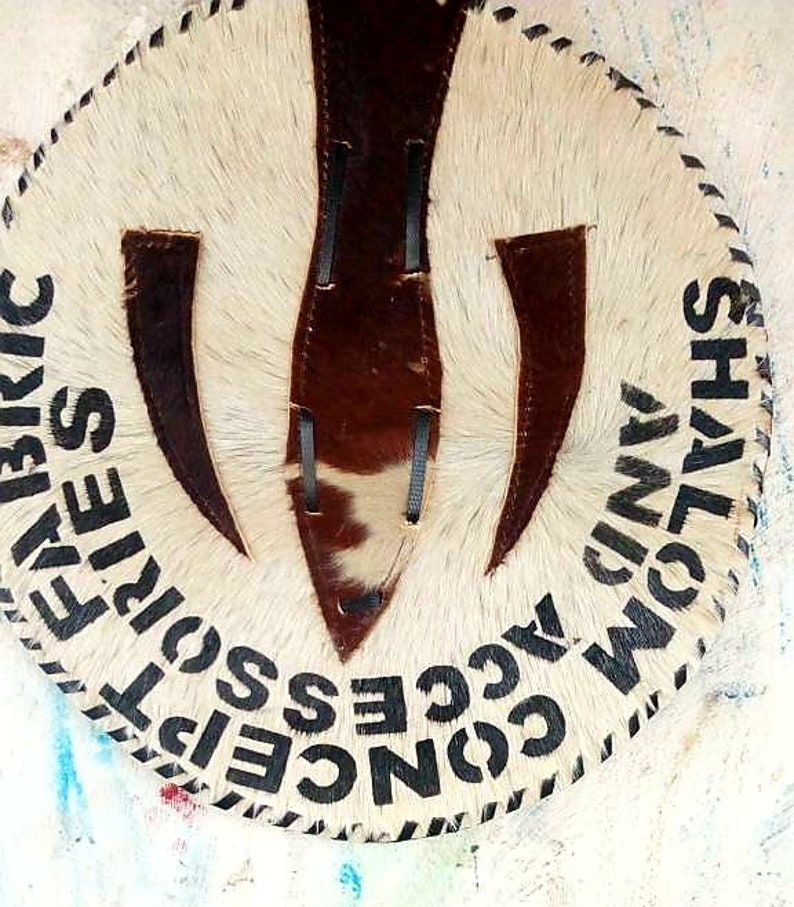 Round African Title Men Hand Fan/ Igbo amaka Hand made animal | Etsy