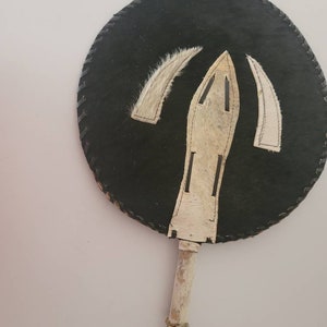 Round African Title Men Hand Fan/ Igbo Amaka Hand Made Animal Skin Fan ...