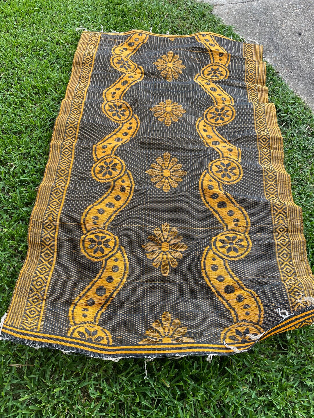New Hand Weaved Mat/yellow Mix Brown Mat/hand Mix Mat/weaved Mat/hand ...