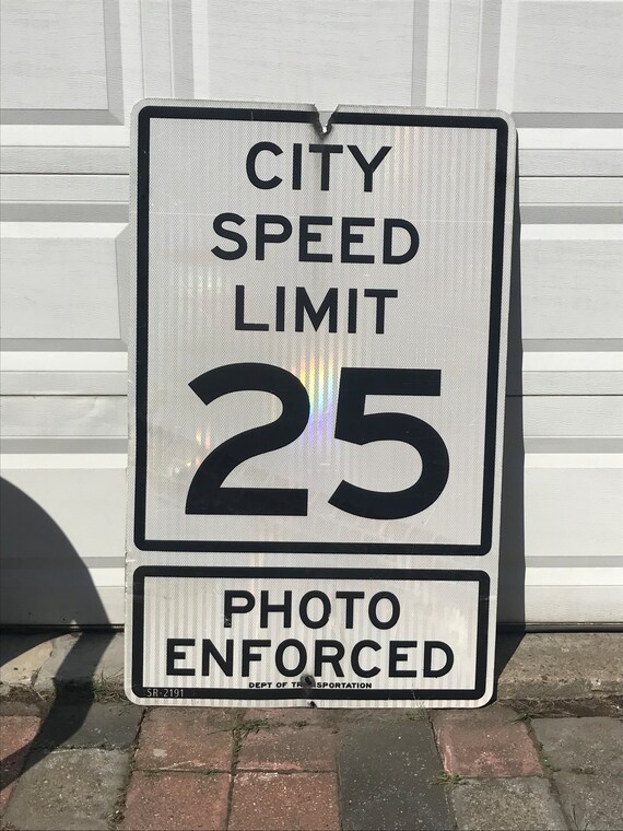 Speed Limit Sign 25