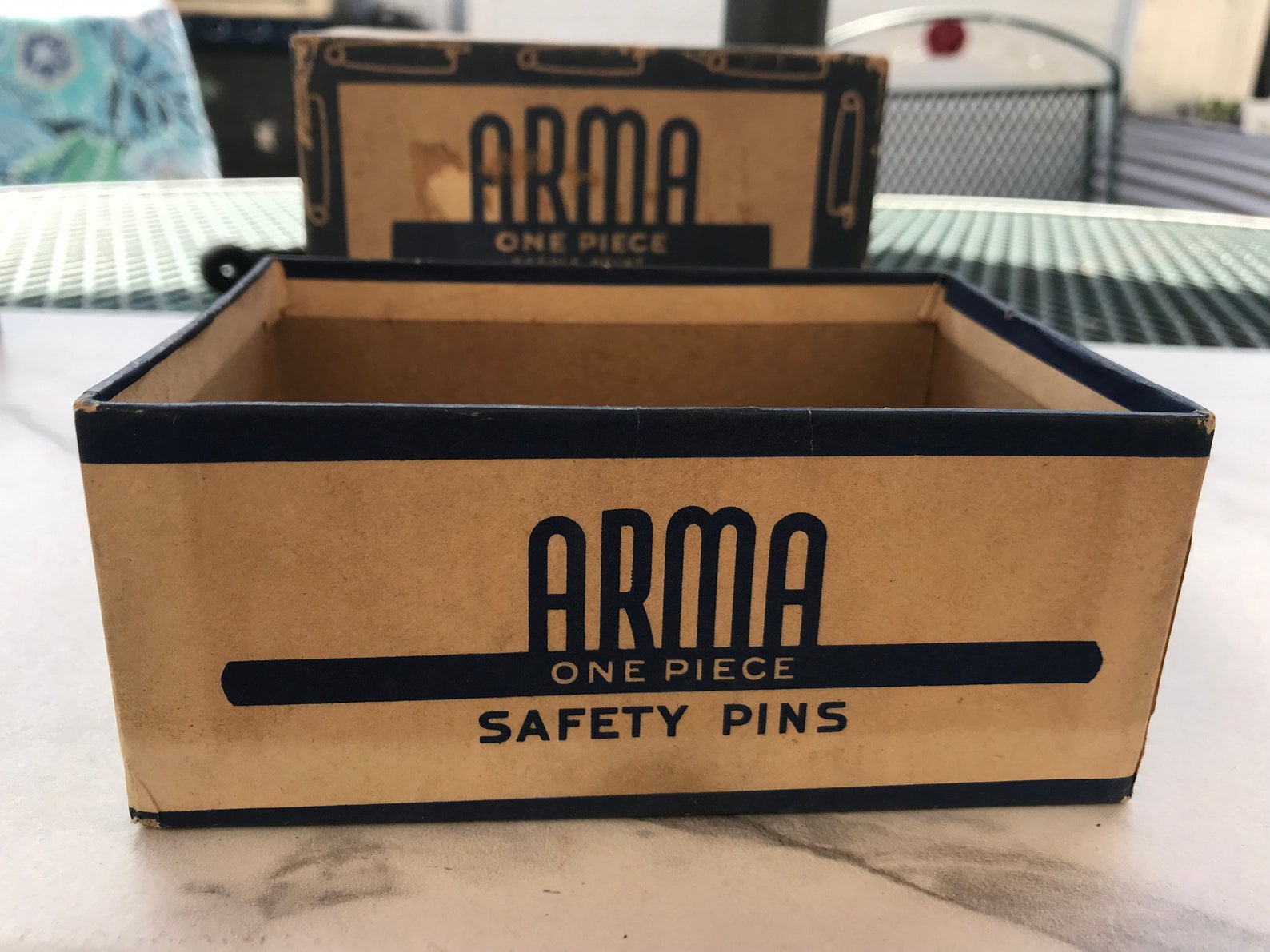 Vintage Arma One Piece Needle Point Safety Pins Box Vintage | Etsy