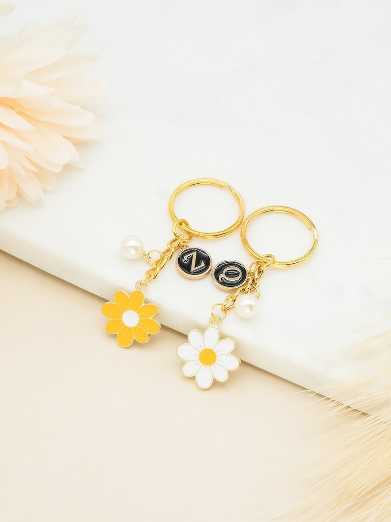 Personalized Daisy Flower Charms Aesthetic Keychain Custom - Etsy