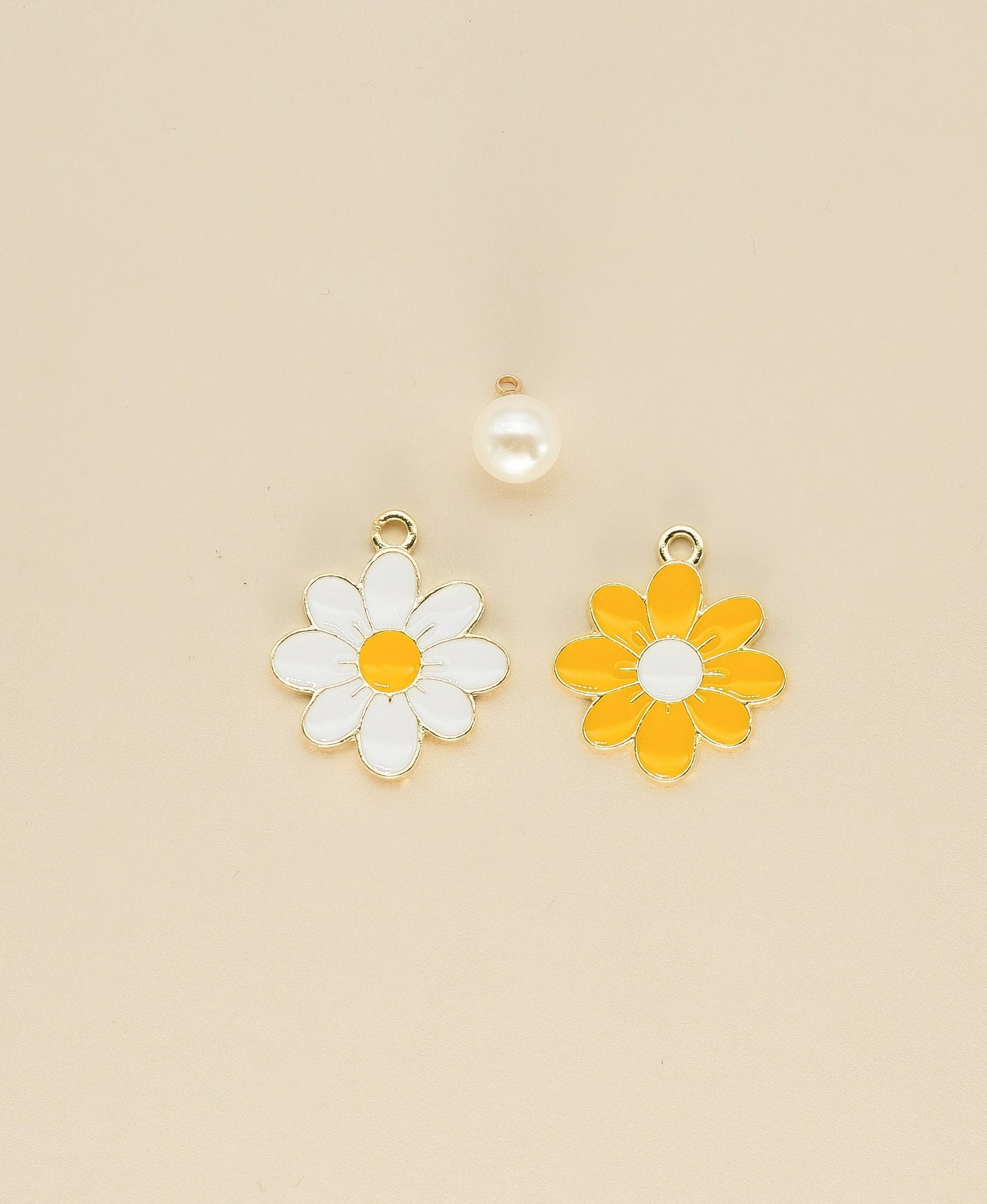 Personalized Daisy Flower Charms Aesthetic Keychain Custom - Etsy