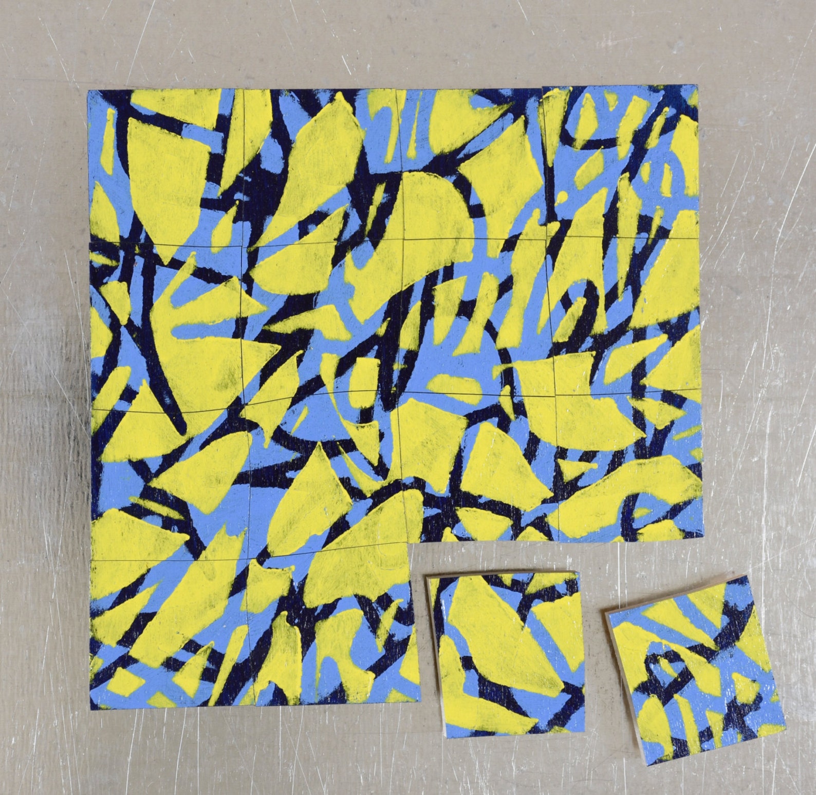 Puzzle - Yellow Tangled Mess Jigsaw Puzzle and Puzzle Board / Abstract ...