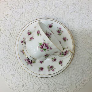 Royal Albert Sweet Violets 4 Pcs Dinner Set Circa 1966-2001. - Etsy