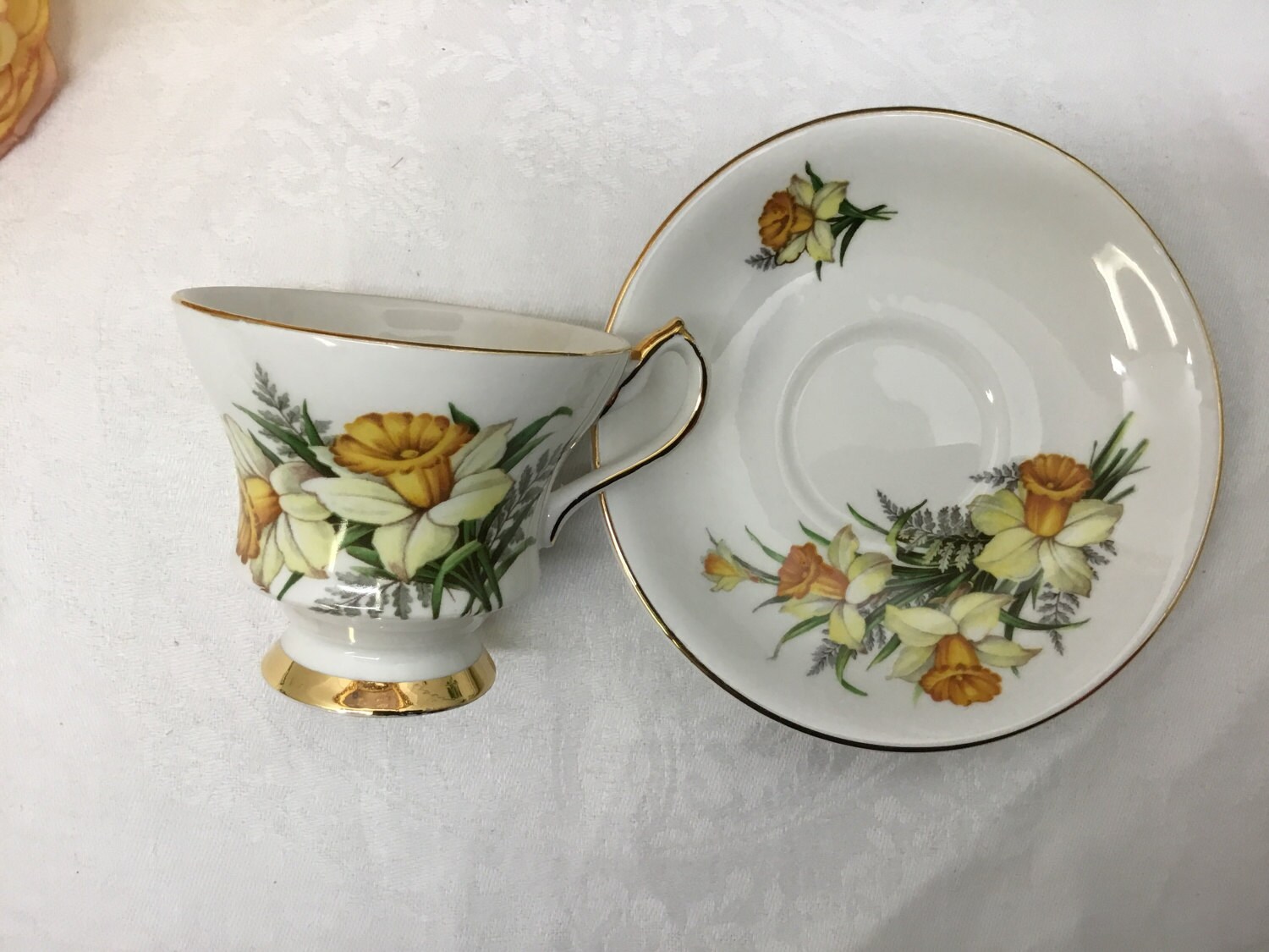 Windsor Teacup and Saucer. - Etsy Canada