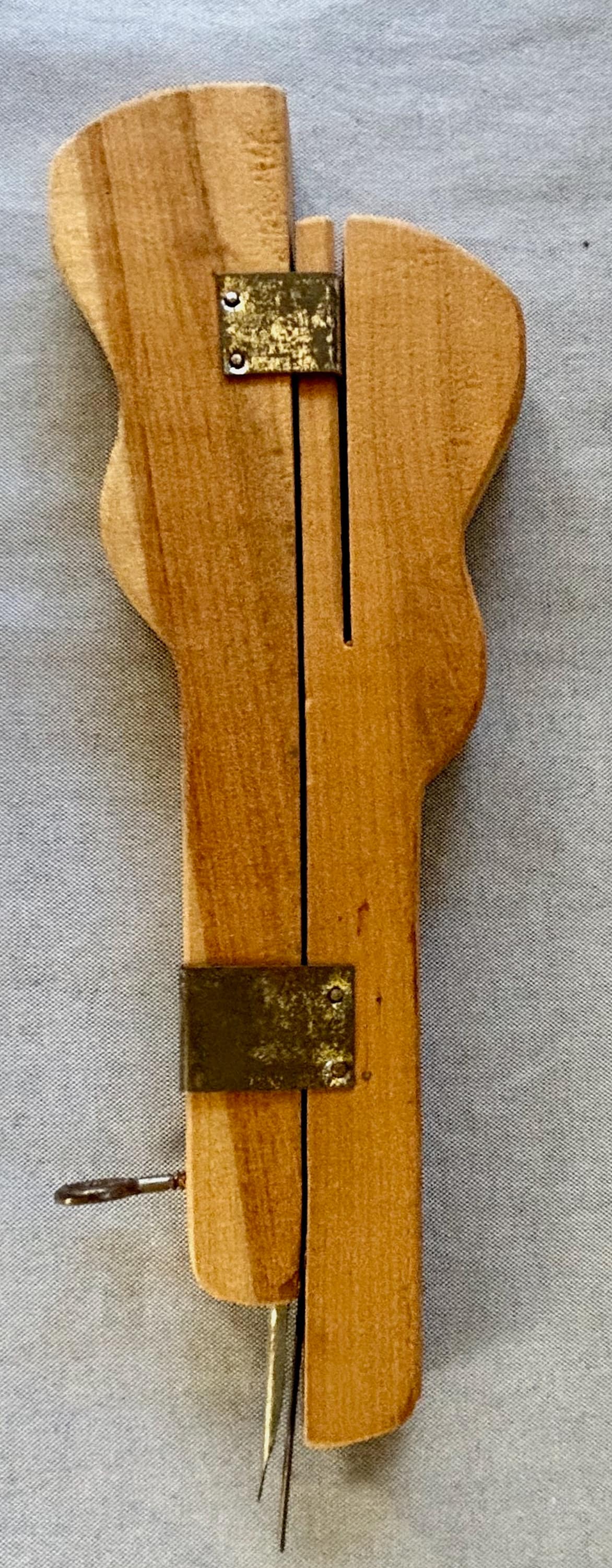 Vintage Wood Shuttle Punch Sliding Needle Weaving Rug Hooking Tool ...