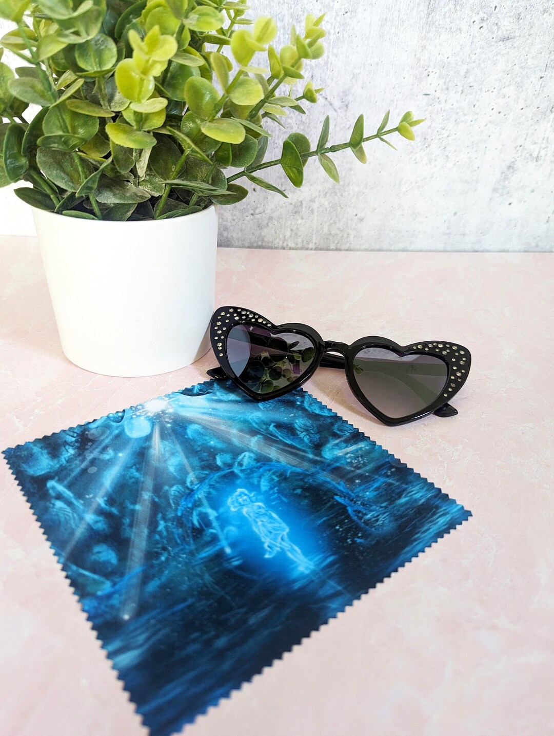 The Heart of Atlantis- Kida Milo Thatch Disney Inspired Ultra Soft ...
