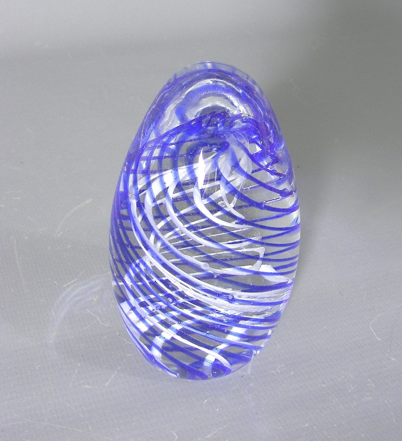 Vintage Egg Shape Paperweight Vintage Glass Paperweight Art - Etsy