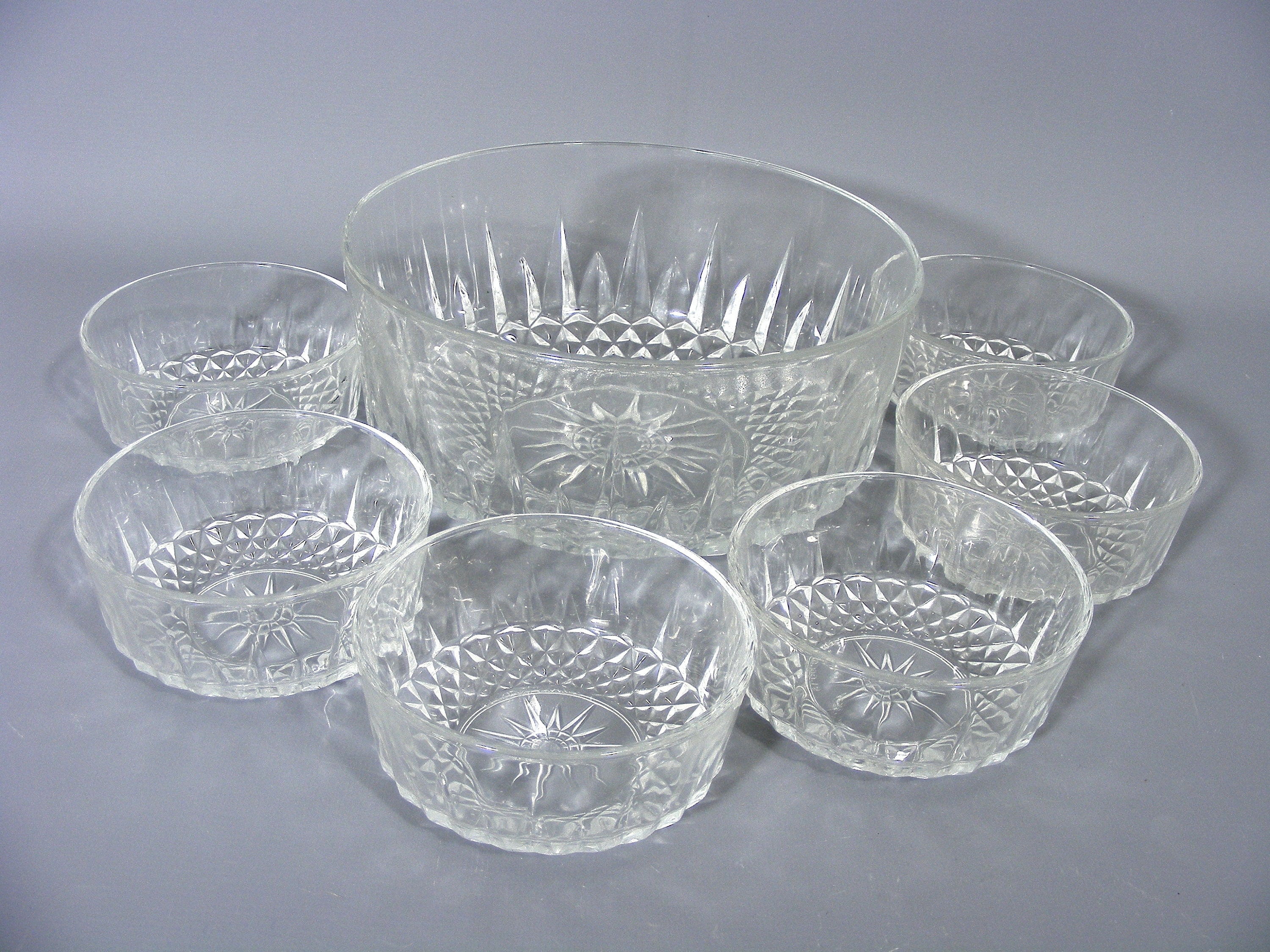 Bowls Vintage Arcoroc France Clear Glass Diamond Starburst Salad Bowls ...