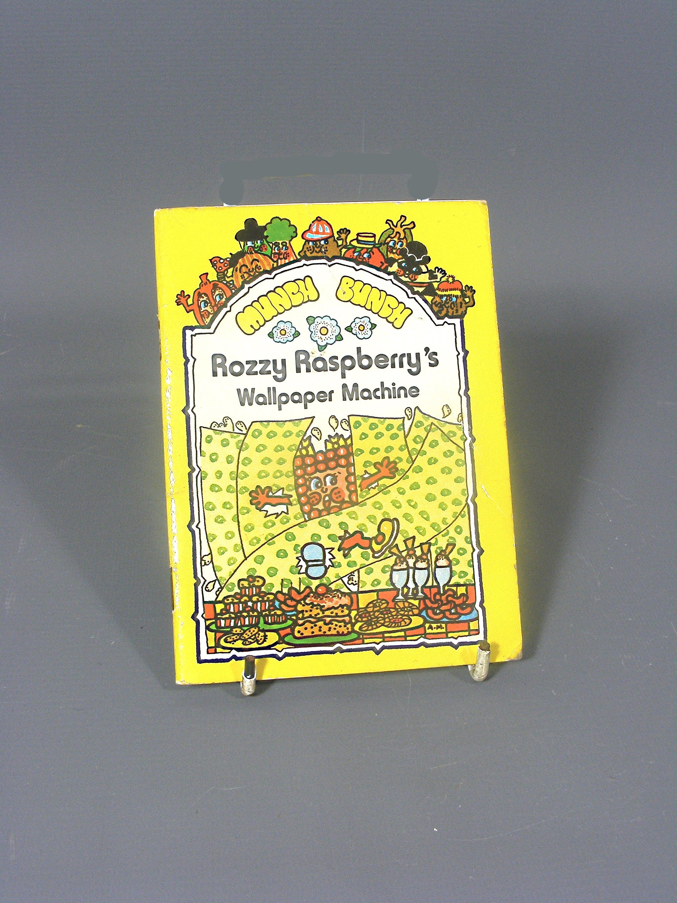 Munch Bunch Rozzy Raspberry Paperback Vintage Childrens book | Etsy