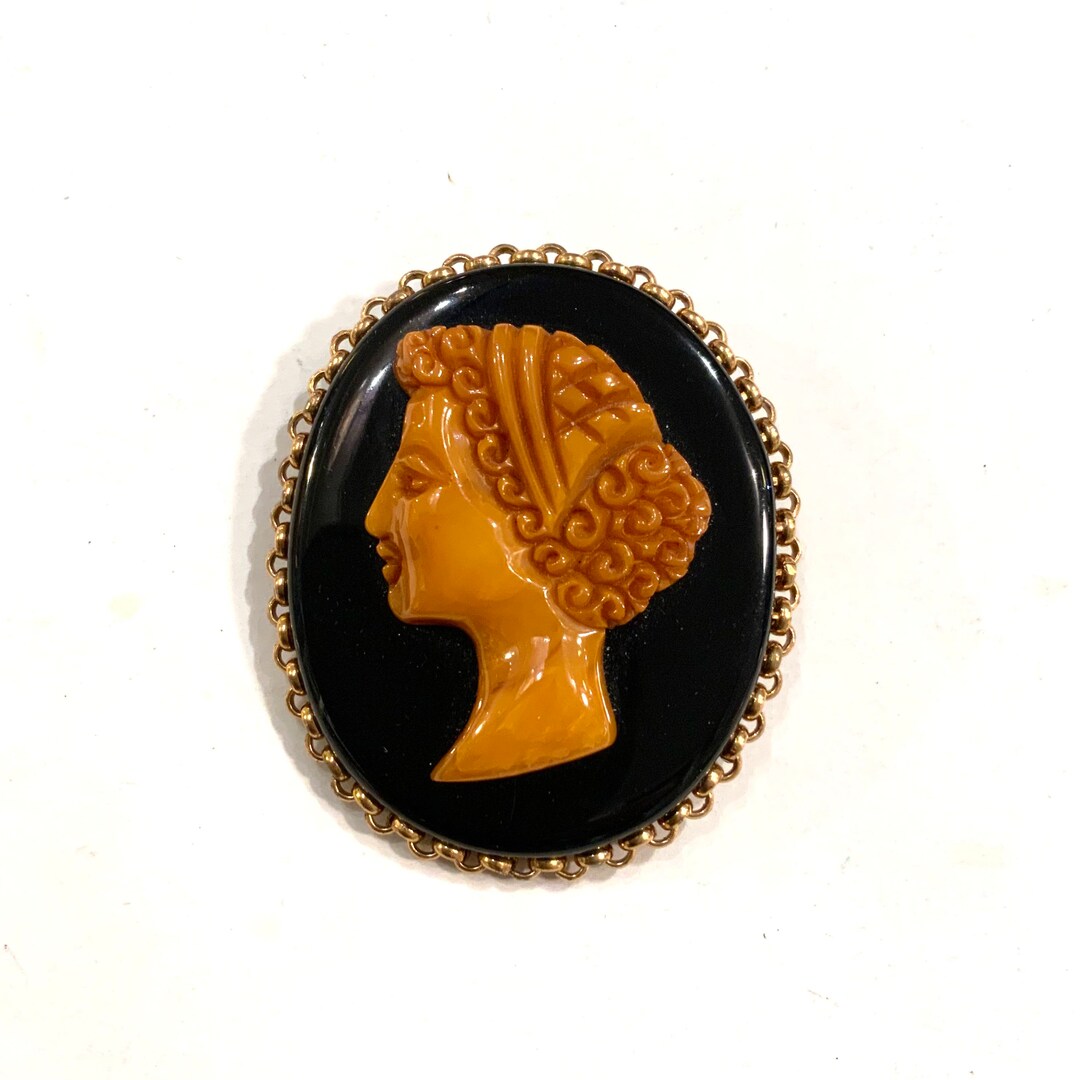 Vintage Bakelite Cameo Brooch, Two Color Bakelite Pin, Ca: 1930s. - Etsy