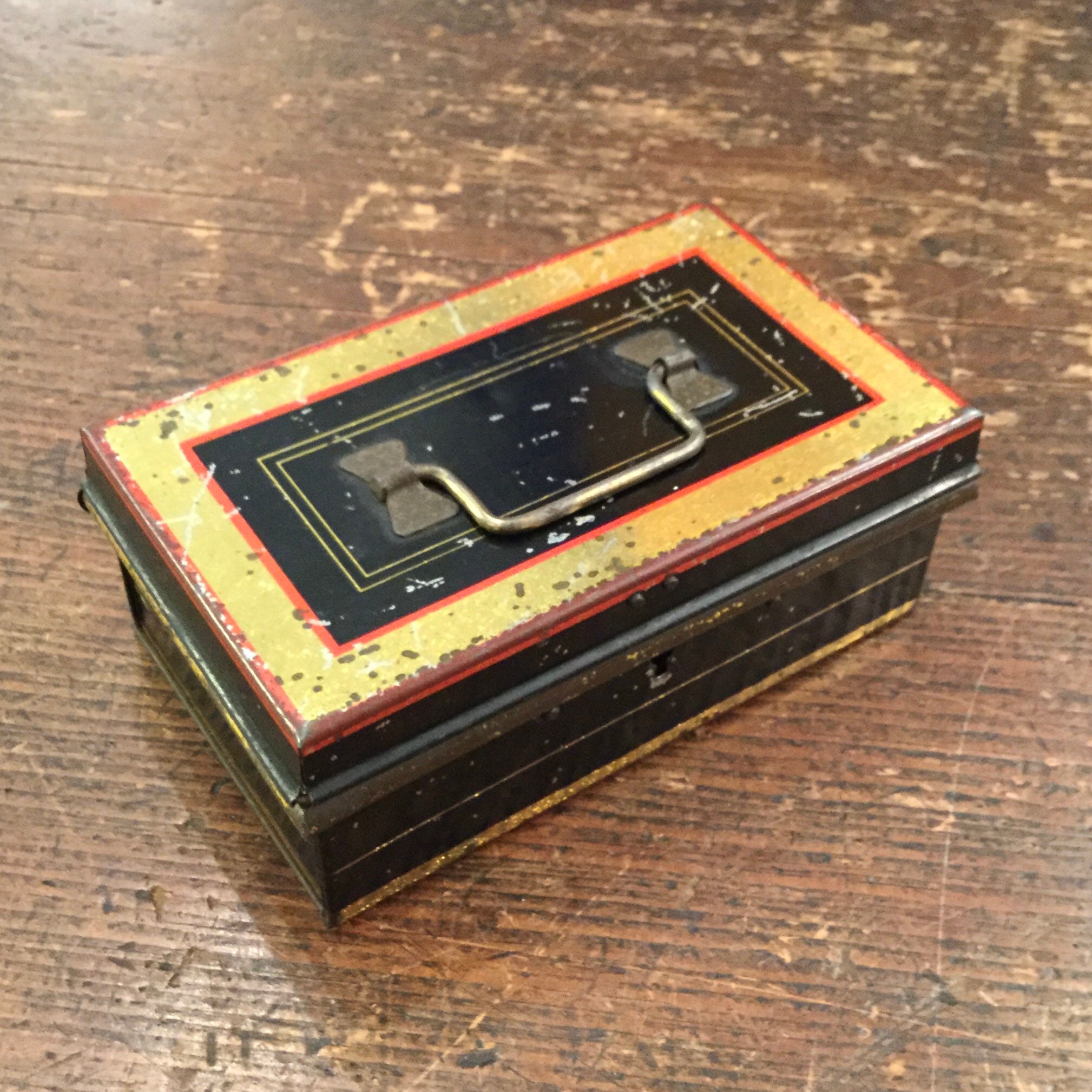Antique Tole Box Tin Cash Box English Ca: 1890s. - Etsy Nederland