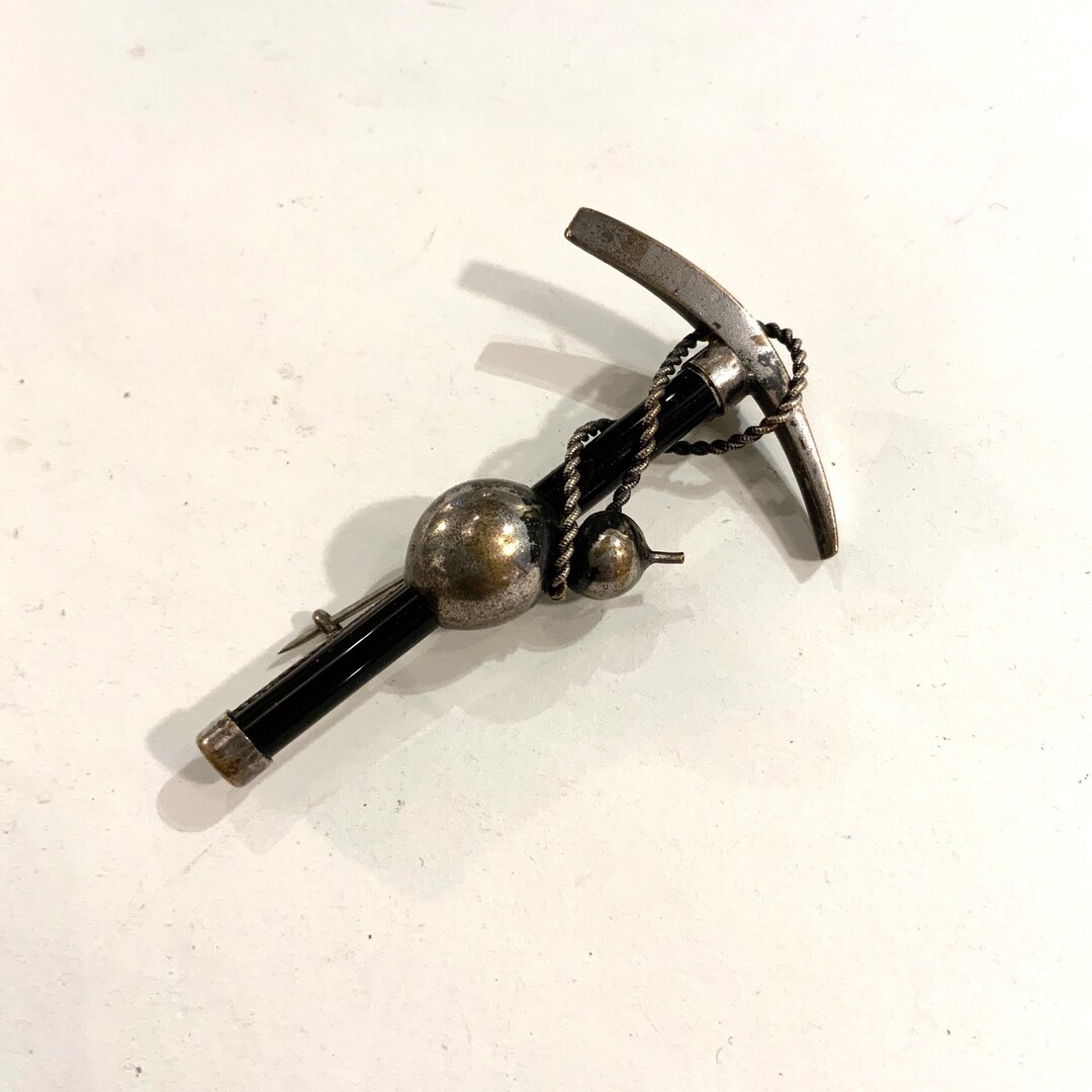 Vintage Scottish Pick Axe Pin, Black Stone Brooch, Ca: 1920s. - Etsy