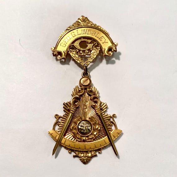 Antique 10K Gold Mason Lodge Pin Badge, Past Master M… - Gem