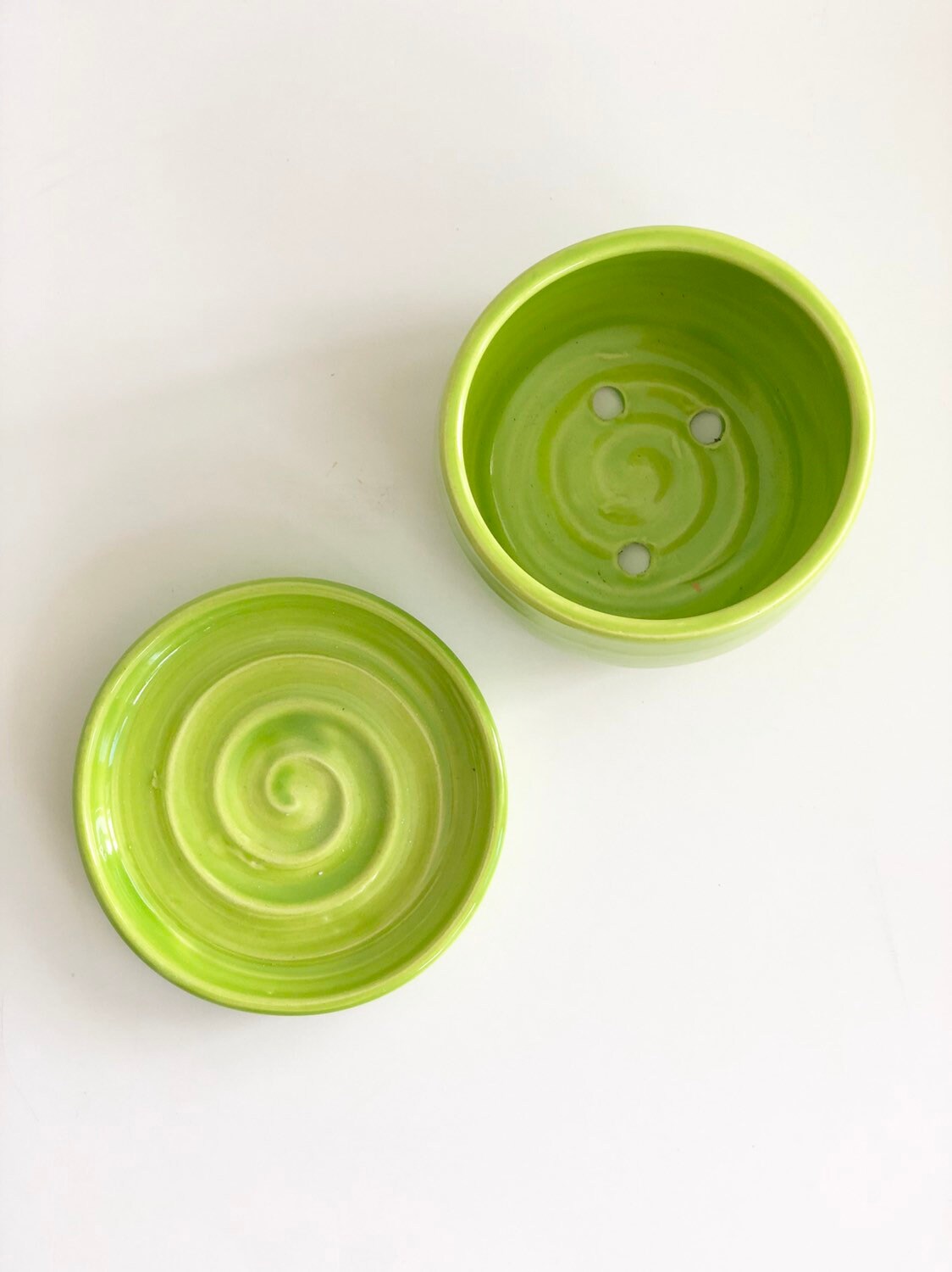 Lime Green Clay Pot with Drainage Holes and Pot Plate Handmade Wheel Thrown