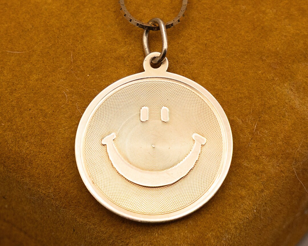 Fun Vintage 14k Gold Smiley Face Disc Charm on Box Chain Bracelet ...