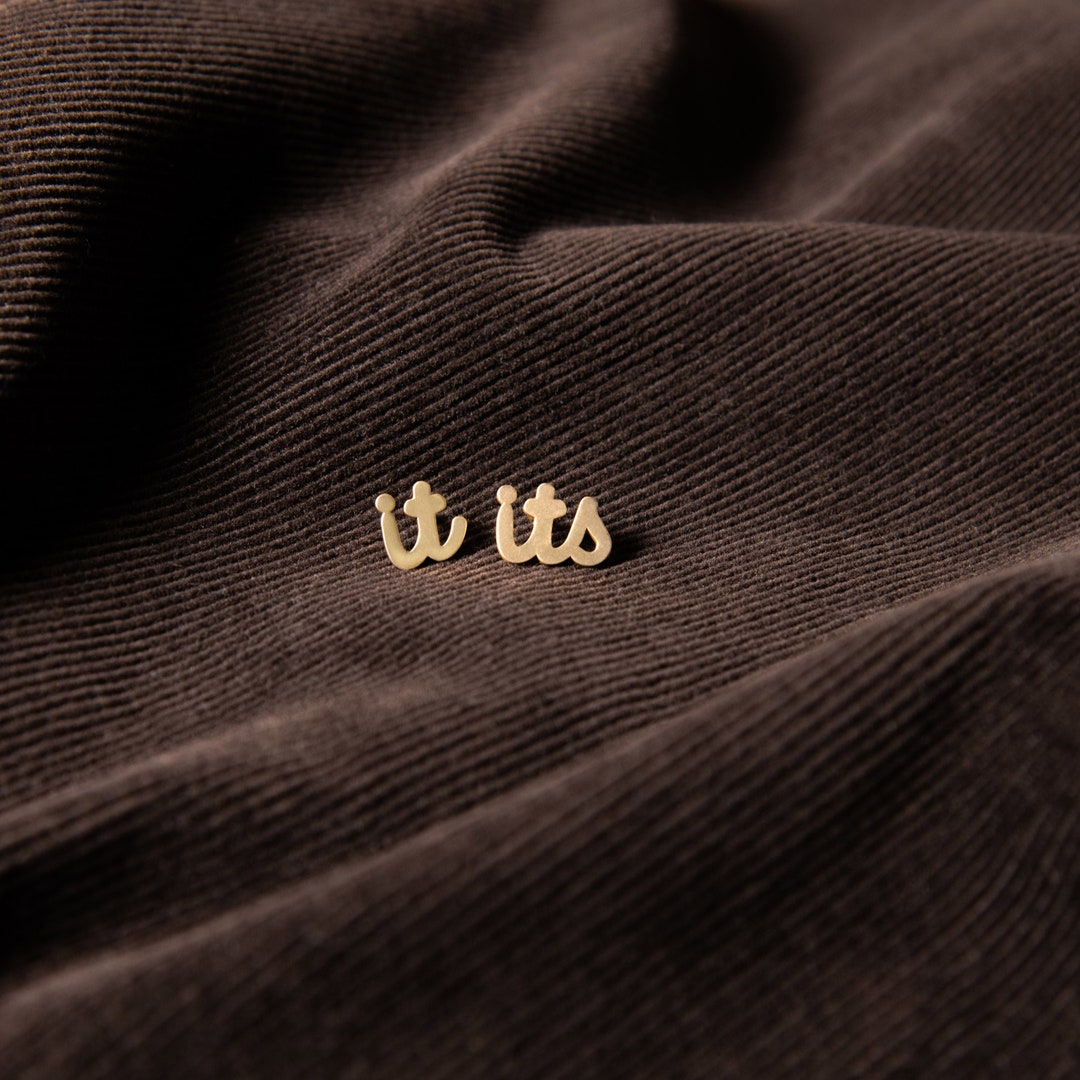 It/its Pronoun Pins — Antigender Neopronoun Dehuman Furry Fandom ...
