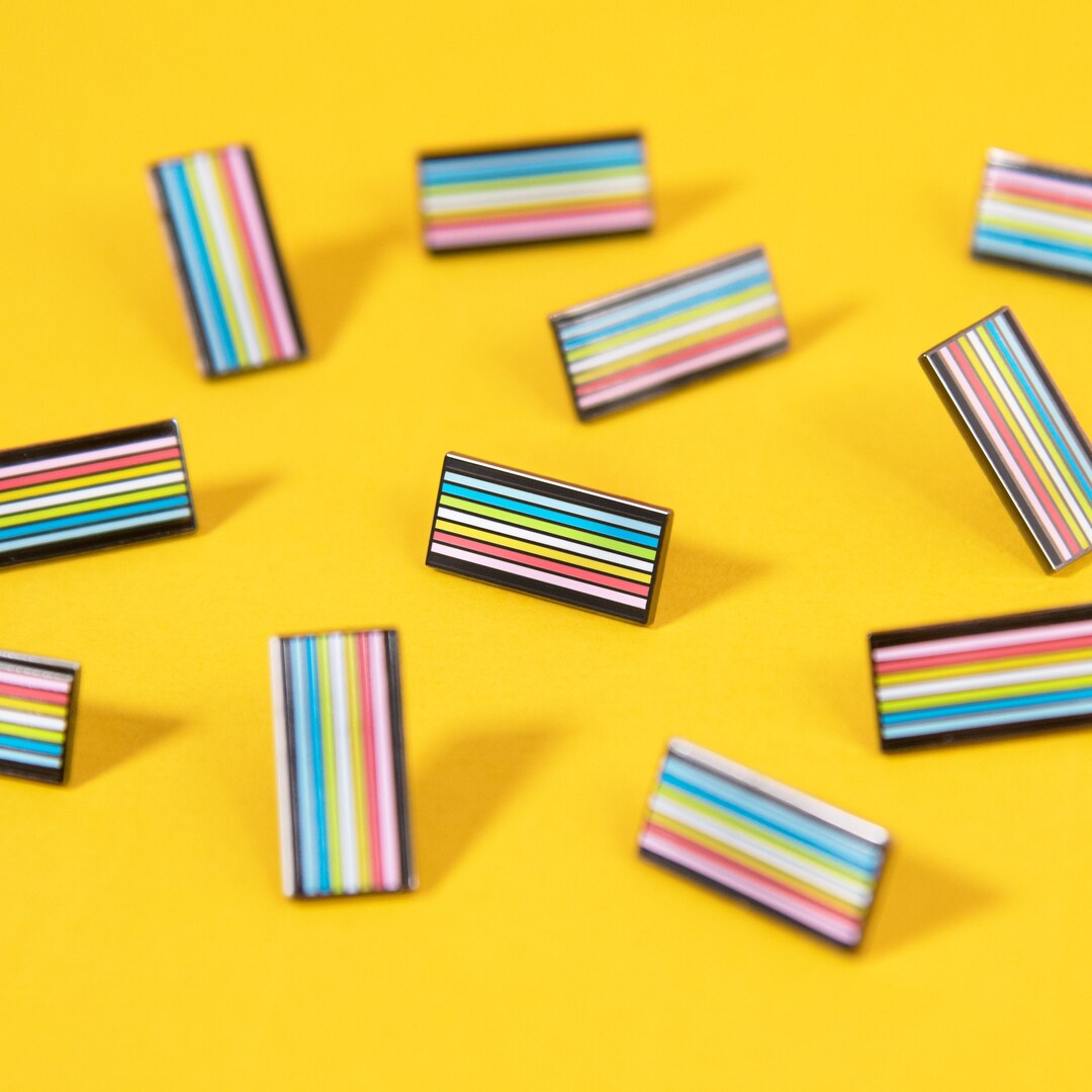 Queer Pride Flag Pin — LGBT Rainbow Enamel Badge Gay Questioning Lapel ...